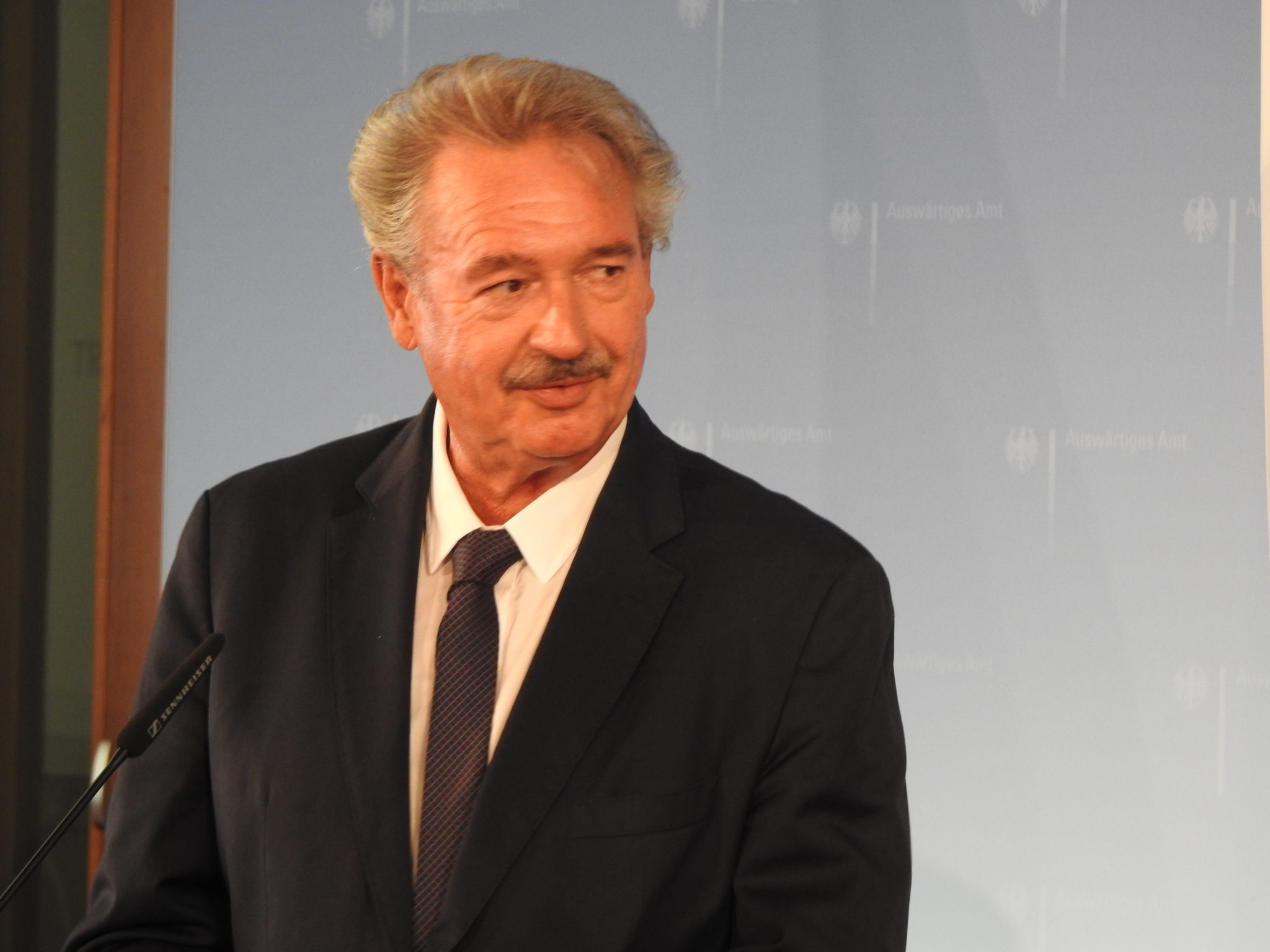 Jean Asselborn begrüßt weitere Grenzöffnungen zu Deutschland. | TP ...